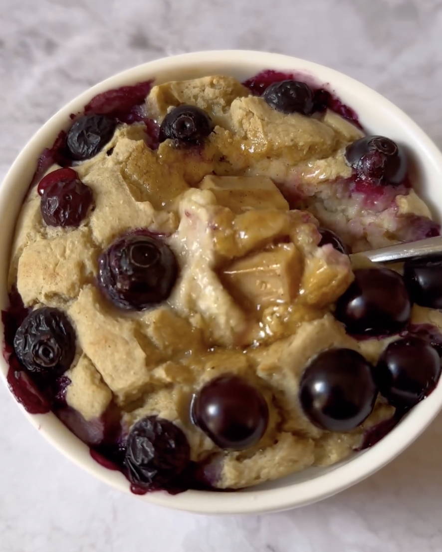 Blueberry White Chocolate Baked Protein Oats – WelleCo UK